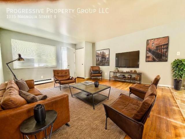 2 Br, 1 bath, Condo 1035 Magnolia Street