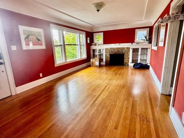 2 Br, 1 bath, Condo 104 N 41 St