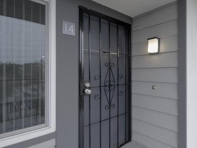 2 Br, 1 bath, Condo 1050 Meadowlake Drive