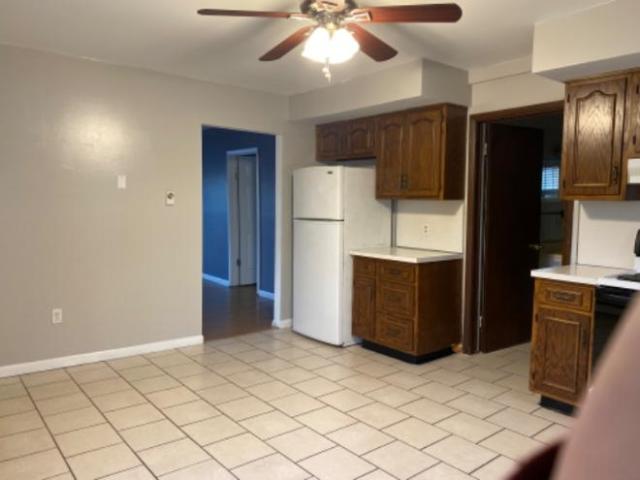2 Br, 1 bath, Condo 105 S Apple St