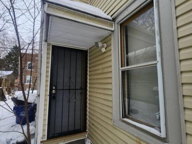 2 Br, 1 bath, Condo 1065 E 77th St