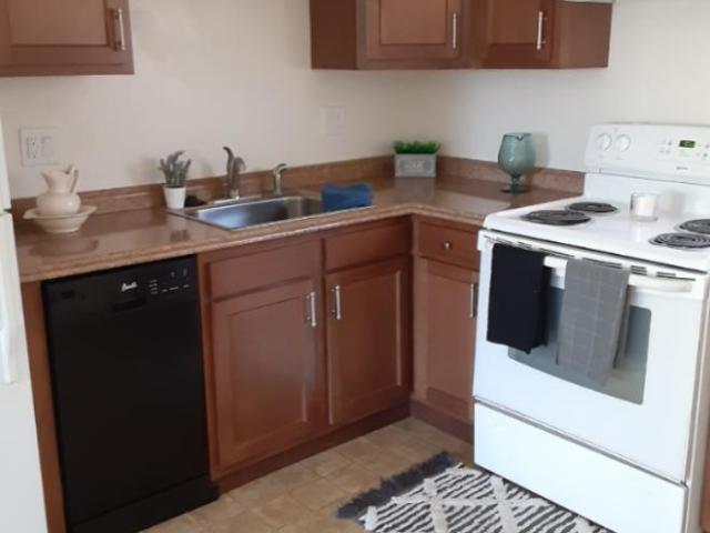 2 Br, 1 bath, Condo 1062 Westmoreland Road