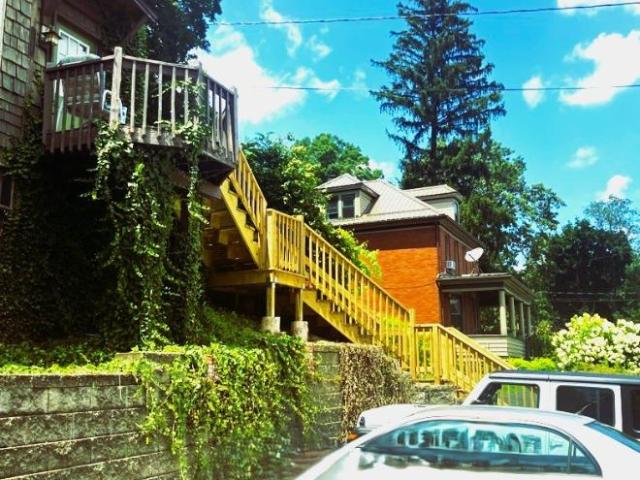2 Br, 1 bath, Condo 106 Ruskin Drive