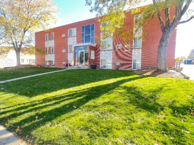 2 Br, 1 bath, Condo 10765 W 7th Pl