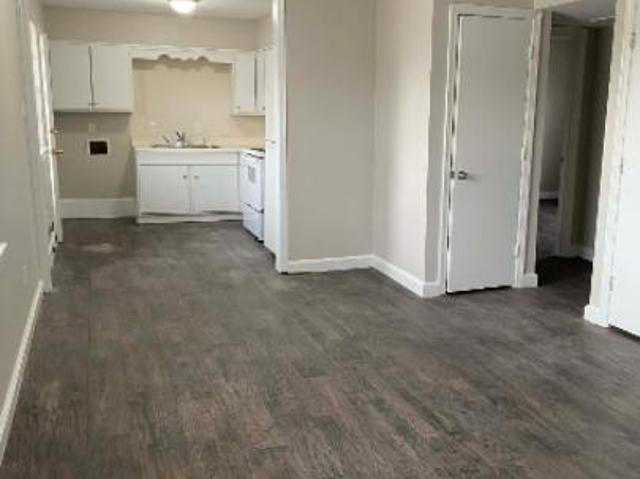 2 Br, 1 bath, Condo 107 Smith St