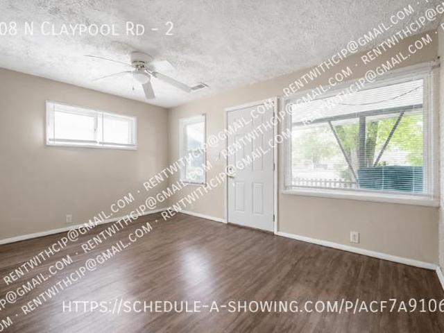2 Br, 1 bath, Condo 108 N Claypool Rd