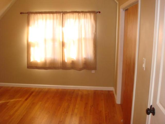 2 Br, 1 bath, Condo 10 Campbell Ave