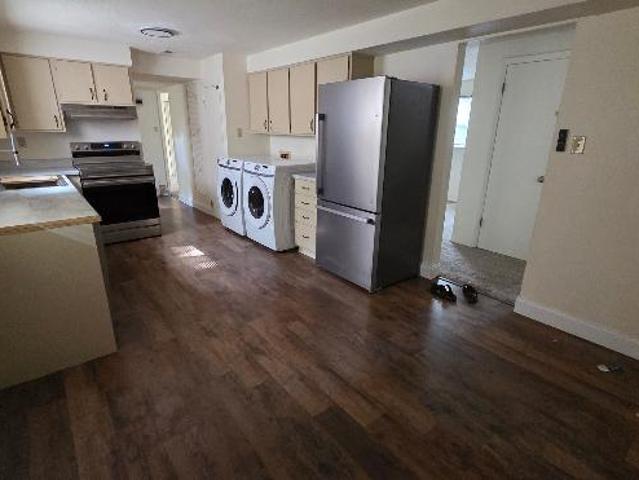 2 Br, 1 bath, Condo 10 Douglas Ln