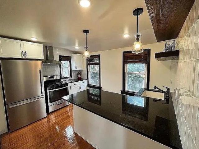 2 Br, 1 bath, Condo 10 Fairview Pl