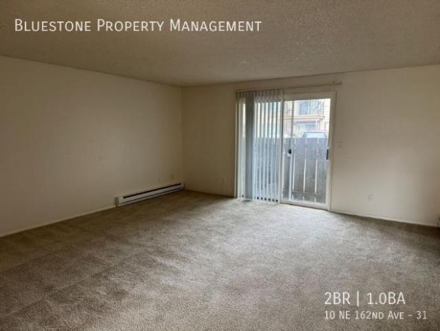 2 Br, 1 bath, Condo 10 Ne 162nd Ave