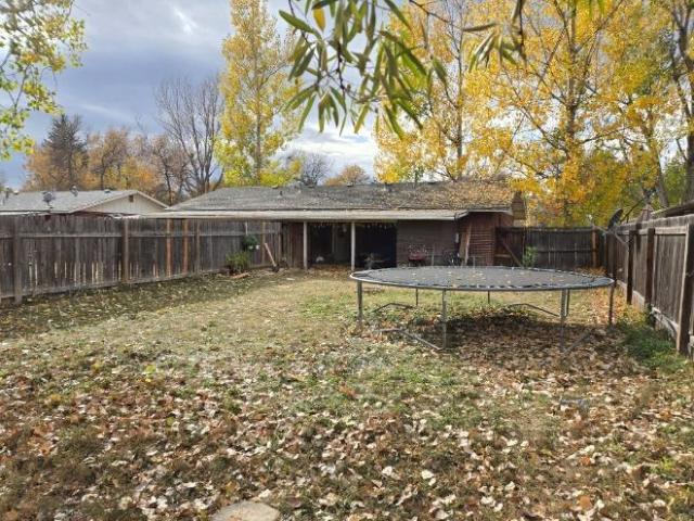 2 Br, 1 bath, Condo 1104 Castlerock Dr