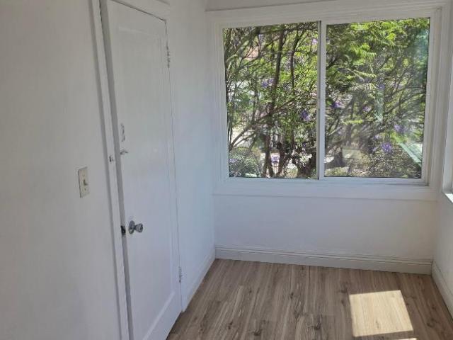 2 Br, 1 bath, Condo 1105 Nolden St