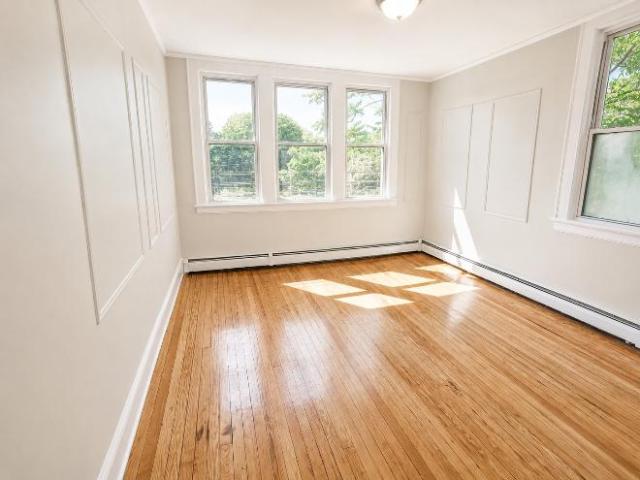 2 Br, 1 bath, Condo 110 Eastern Pkwy