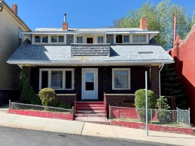 2 Br, 1 bath, Condo 1119 West Park Street