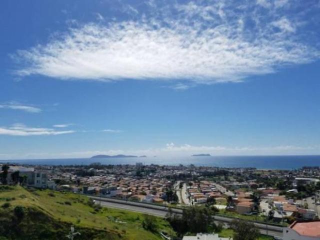 2 Br, 1 bath, Condo 1111 Laderas Del Mar