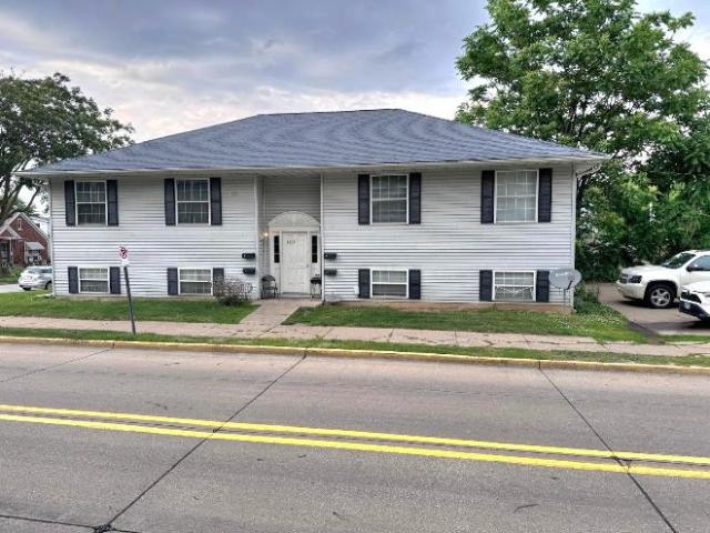 2 Br, 1 bath, Condo 1113 2nd Ave
