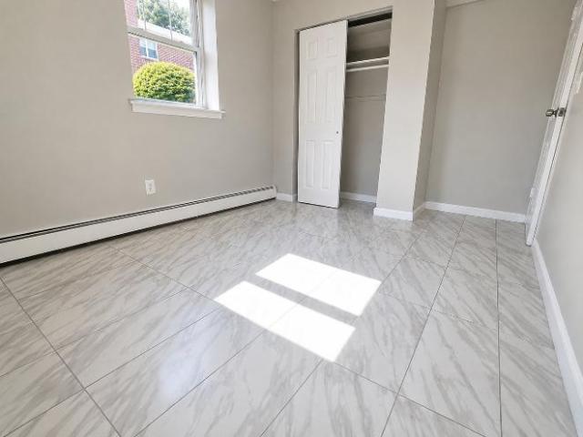 2 Br, 1 bath, Condo 111 Lincoln Ave