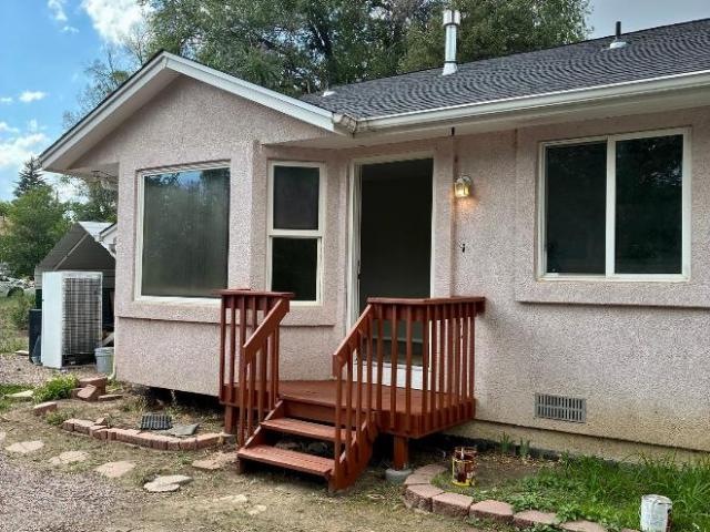 2 Br, 1 bath, Condo 1127 Mcarthur