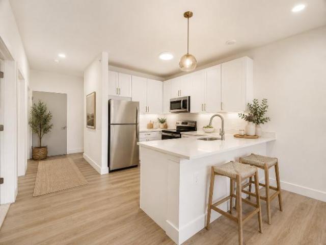 2 Br, 1 bath, Condo 1127 Stuyvesant Ave