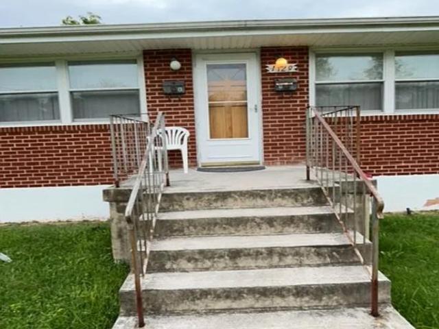 2 Br, 1 bath, Condo 1129 Forest Park Blvd NW