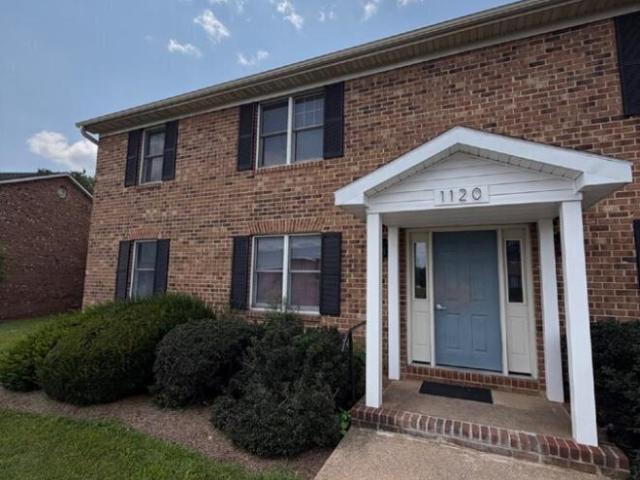 2 Br, 1 bath, Condo 1120 Old Furnace Rd