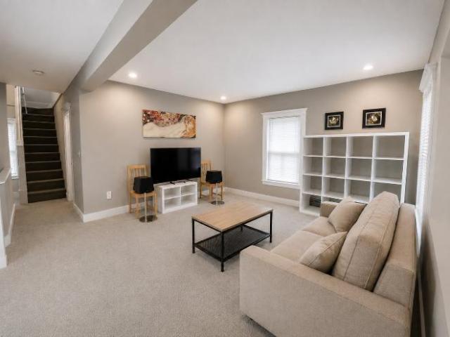 2 Br, 1 bath, Condo 112 School St