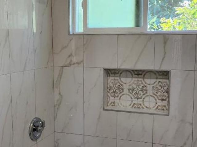 2 Br, 1 bath, Condo 1131 W Highland St