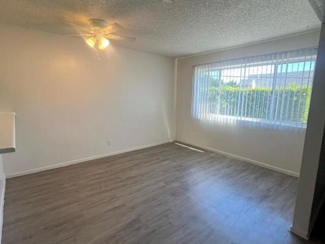 2 Br, 1 bath, Condo 1132 N Wilmington Blvd