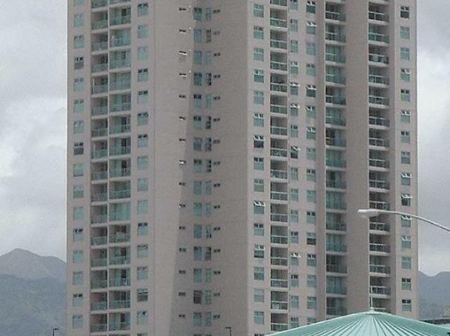 2 Br, 1 bath, Condo 1133 Waimanu