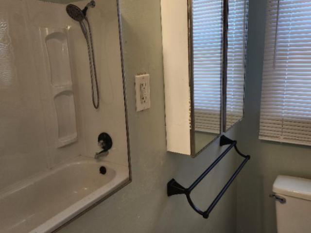 2 Br, 1 bath, Condo 113 1/2 Chicago St