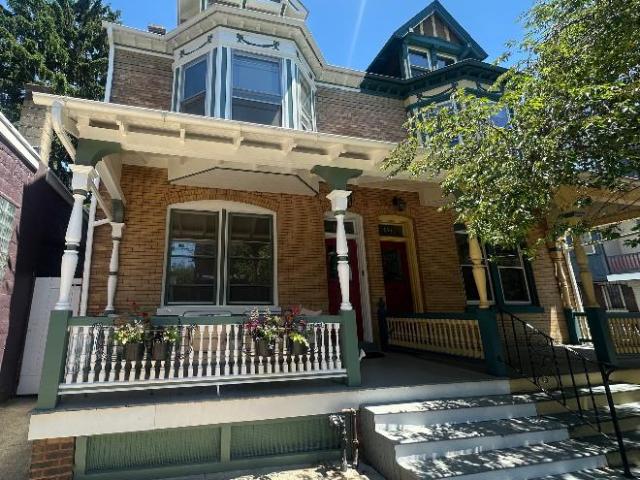 2 Br, 1 bath, Condo 113 N Mary St