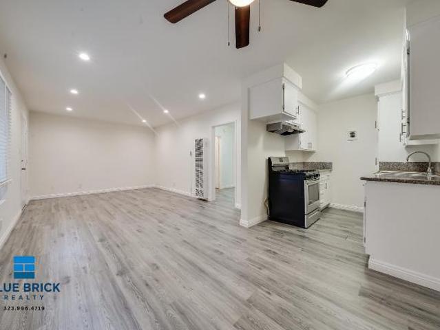 2 Br, 1 bath, Condo 1145 Elden Ave