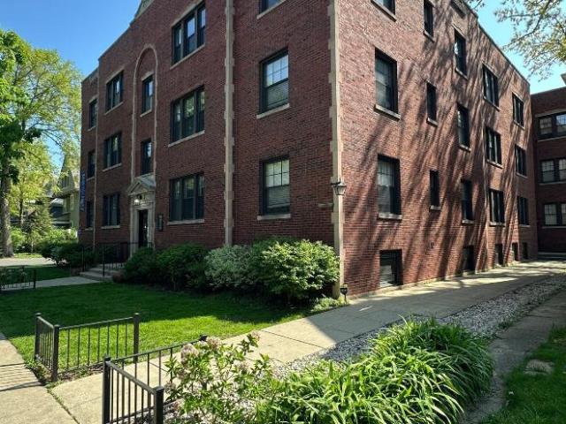 2 Br, 1 bath, Condo 1147 Maple Ave
