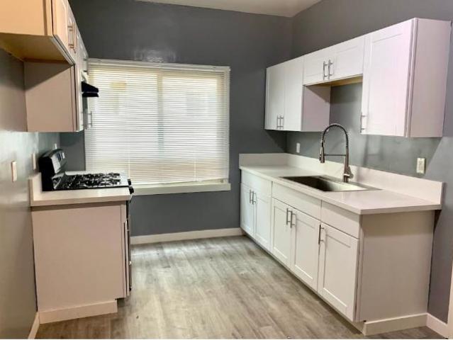 2 Br, 1 bath, Condo 1140 E Elk Ave