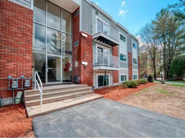 2 Br, 1 bath, Condo 114 Capitol Hill Drive