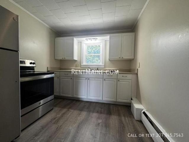 2 Br, 1 bath, Condo 114 Riverside Dr