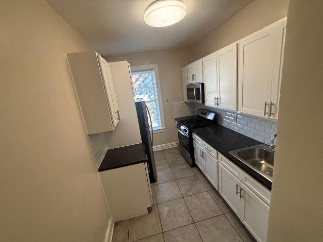 2 Br, 1 bath, Condo 115 Fairview Ave