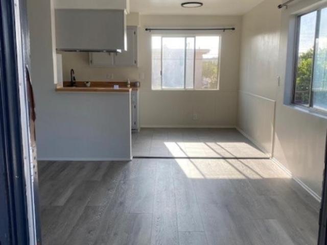 2 Br, 1 bath, Condo 11643 Eucalyptus Ave