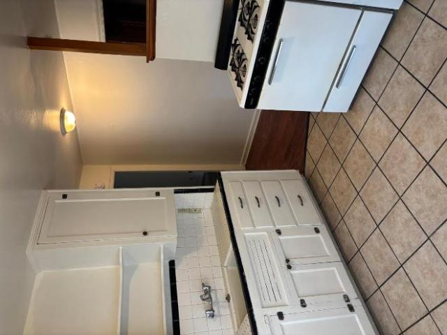 2 Br, 1 bath, Condo 1165 N Grant St