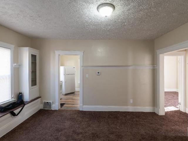 2 Br, 1 bath, Condo 1171 La Croix