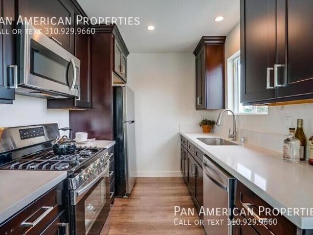 2 Br, 1 bath, Condo 11853 Manor Dr