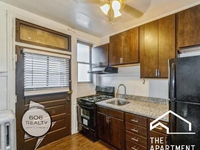 2 Br, 1 bath, Condo 118 S Austin Blvd #1