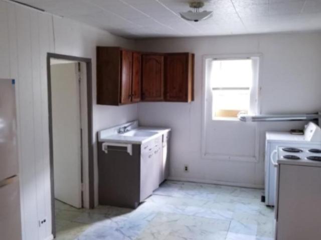 2 Br, 1 bath, Condo 118 Sinclair Ave