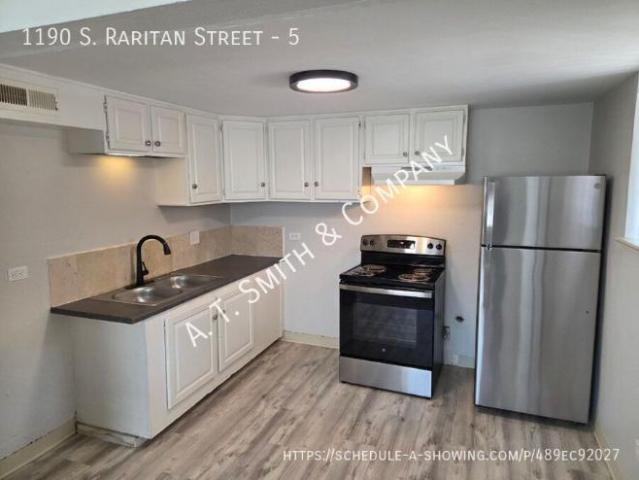 2 Br, 1 bath, Condo 1190 S Raritan Street