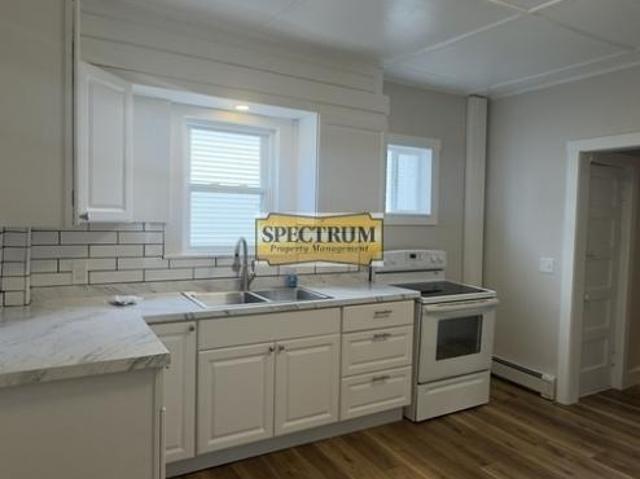 2 Br, 1 bath, Condo 11 Gray St