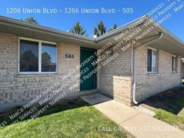2 Br, 1 bath, Condo 1206 Union Blvd