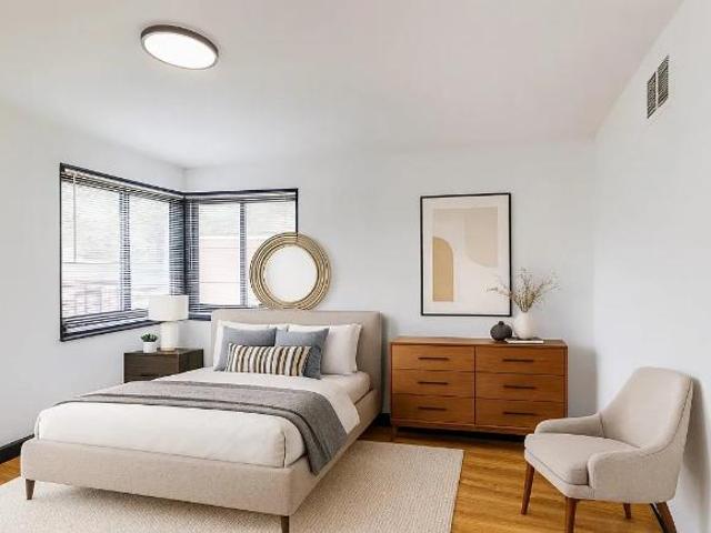2 Br, 1 bath, Condo 1201 Heeney Ave