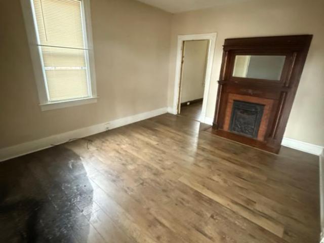 2 Br, 1 bath, Condo 120 122 N 3rd Street