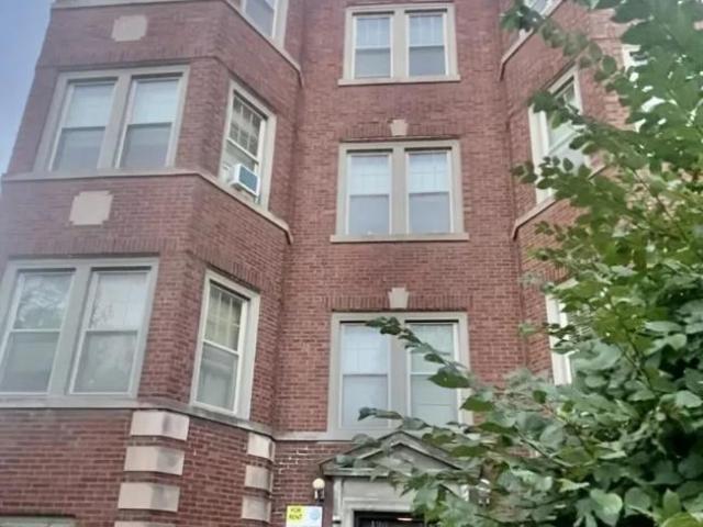 2 Br, 1 bath, Condo 120 South Austin Boulevard