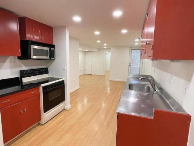 2 Br, 1 bath, Condo 1218 Euclid St Nw
